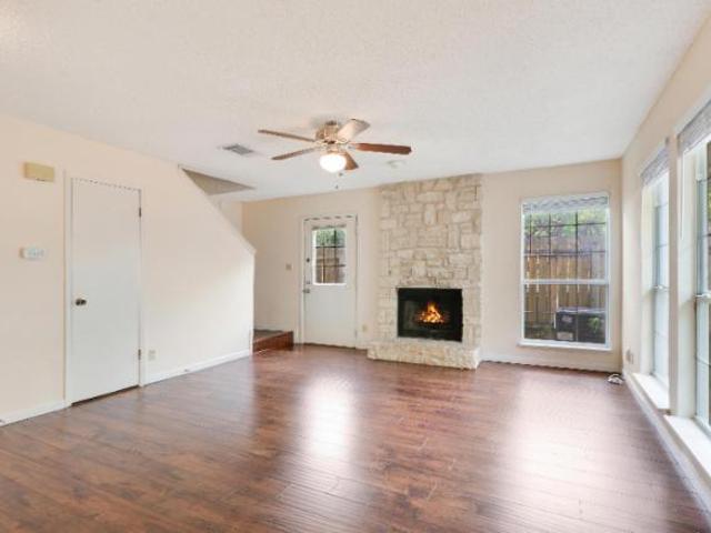 2 Br, 2 bath, Condo 1501 Camp Craft Rd