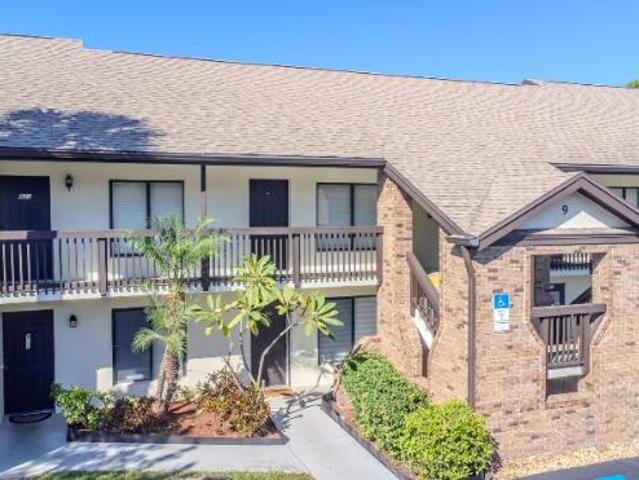 2 Br, 2 bath, Condo 1515 Hntington Ln