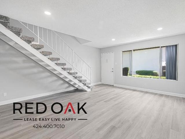 2 Br, 2 bath, Condo 151 Drake St