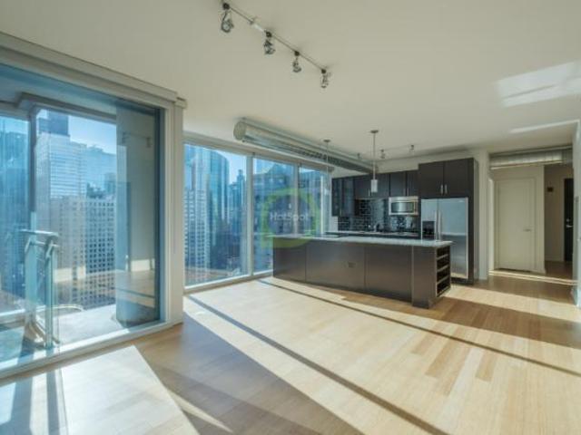 2 Br, 2 bath, Condo 151 West Kinzie