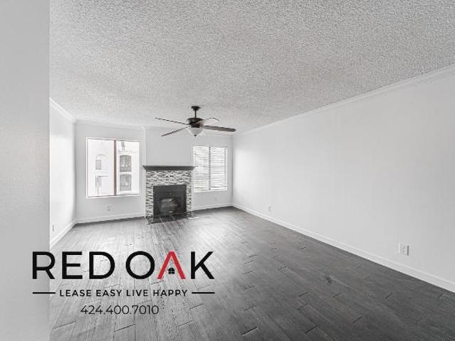 2 Br, 2 bath, Condo 1522 N Formosa Ave