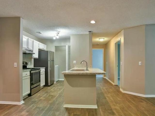 2 Br, 2 bath, Condo 1536 Loch Lomand Dr