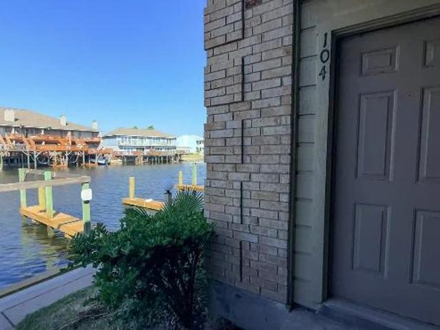 2 Br, 2 bath, Condo 15421 Seamount Cay Court