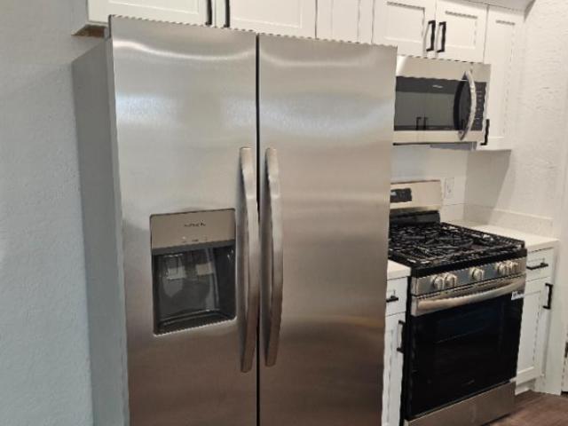 2 Br, 2 bath, Condo 1551 W Papermill Rd