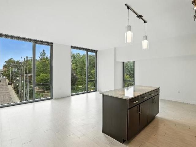 2 Br, 2 bath, Condo 155 Forest Ave