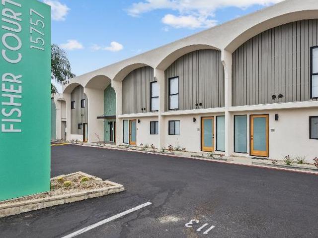 2 Br, 2 bath, Condo 15745 E Francisquito Avenue