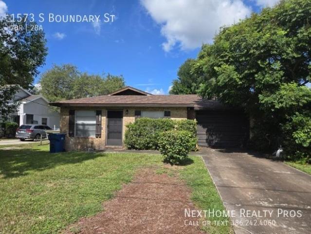 2 Br, 2 bath, Condo 1573 S Boundary St