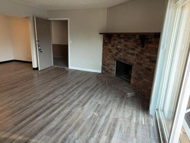 2 Br, 2 bath, Condo 15800 E 13th Pl