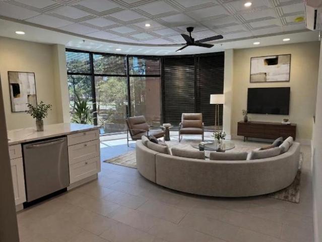2 Br, 2 bath, Condo 15950 Bay Vista Drive