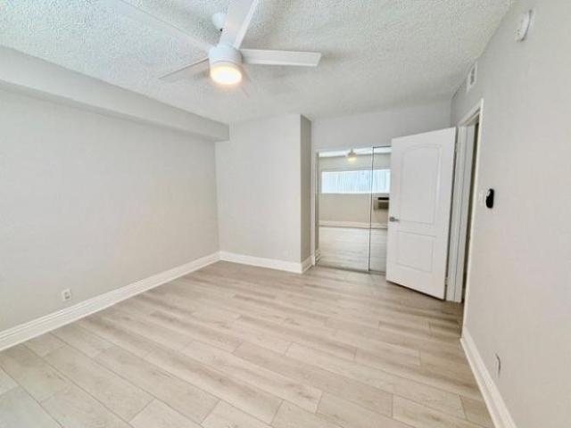 2 Br, 2 bath, Condo 1595 E Chevy Chase Drive