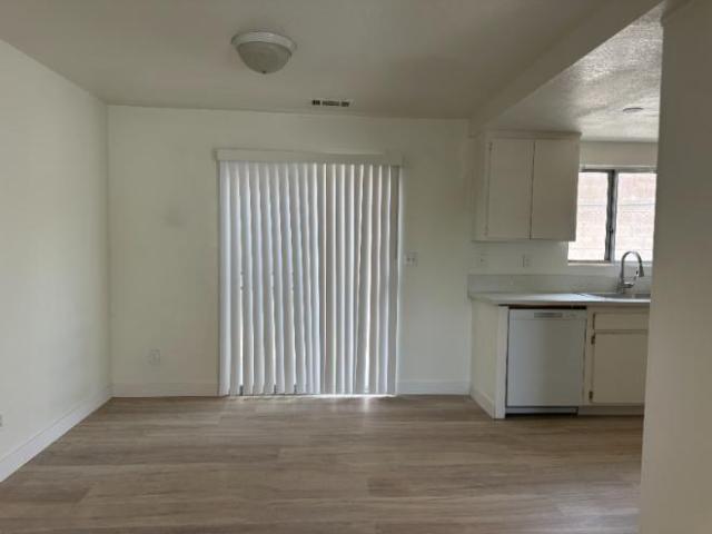 2 Br, 2 bath, Condo 15978 Munni Rd