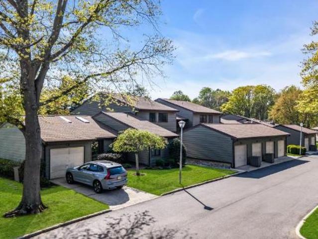 2 Br, 2 bath, Condo 15B Andover Ct