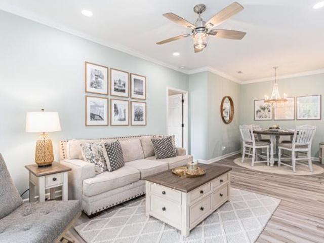 2 Br, 2 bath, Condo 1600 Long Grove Dr