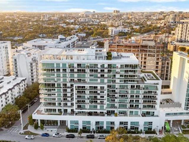 2 Br, 2 bath, Condo 1600 SW 1st Ave