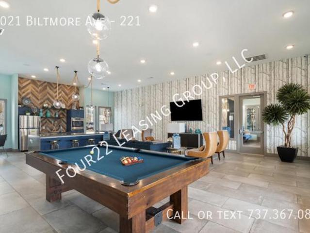 2 Br, 2 bath, Condo 16021 Biltmore Ave