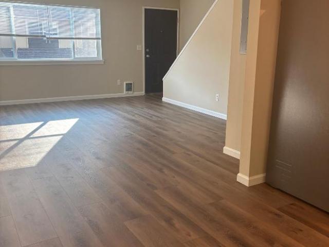 2 Br, 2 bath, Condo 1612 S Kent Des Moines Rd
