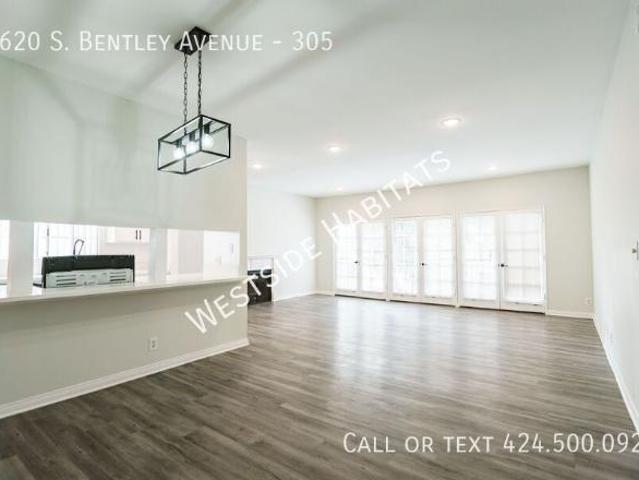 2 Br, 2 bath, Condo 1620 S Bentley Avenue