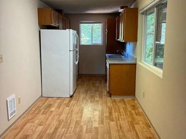 2 Br, 2 bath, Condo 1634 S Kent Des Moines Rd