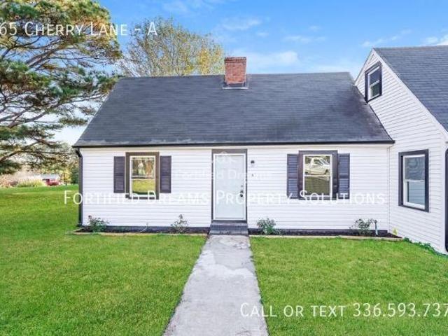 2 Br, 2 bath, Condo 165 Cherry Ln