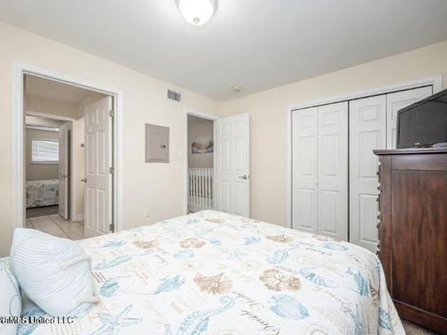 2 Br, 2 bath, Condo 1664 Beach Blvd