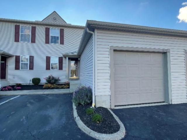 2 Br, 2 bath, Condo 1697 Ridgebury Dr