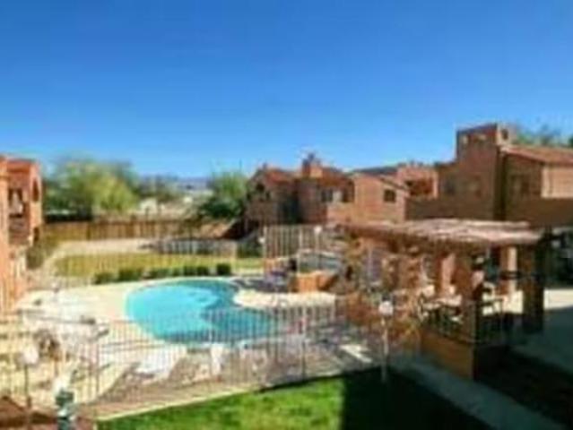 2 Br, 2 bath, Condo 1745 E Glenn Street