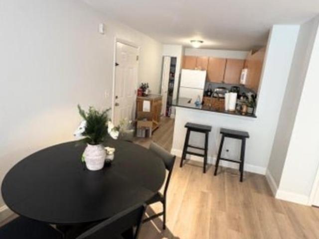 2 Br, 2 bath, Condo 1760 Palm Cove Boulevard
