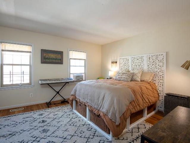 2 Br, 2 bath, Condo 1778 Lanier Pl NW