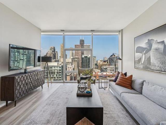 2 Br, 2 bath, Condo 177 E Illinois St
