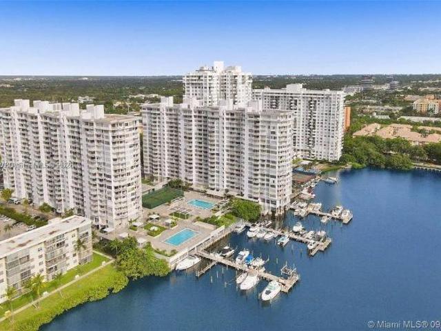 2 Br, 2 bath, Condo 18081 Biscayne Blvd