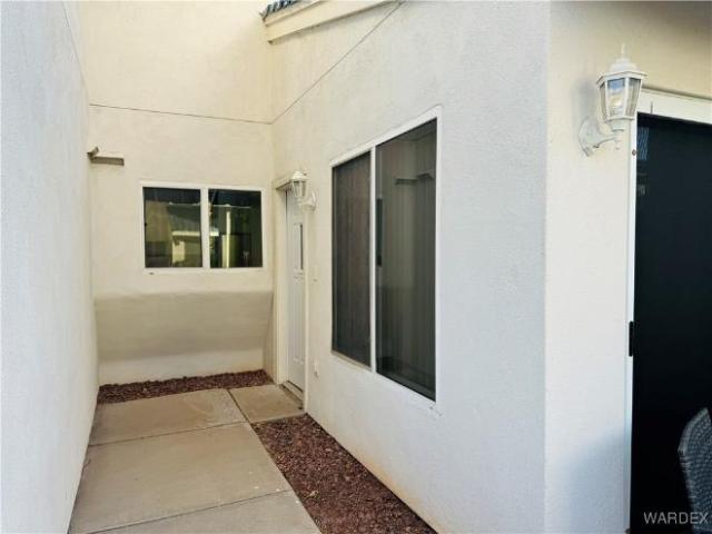 2 Br, 2 bath, Condo 1800 Clubhouse Drive
