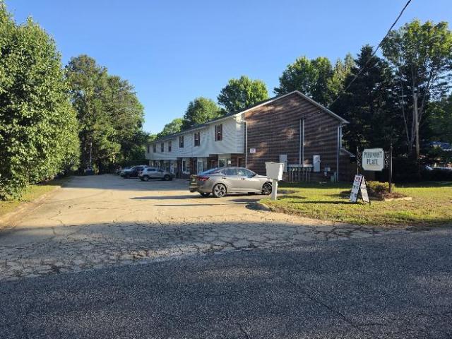 2 Br, 2 bath, Condo 180 Glenwood Dr