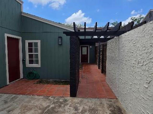 2 Br, 2 bath, Condo 1827 Highland Park Avenue