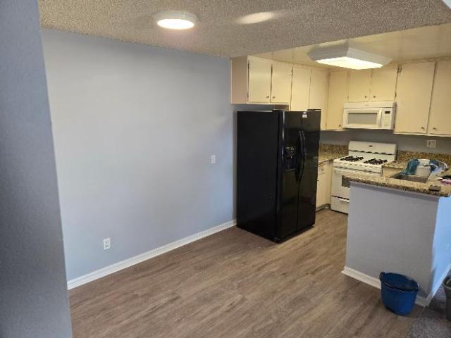 2 Br, 2 bath, Condo 18750 Mandan St