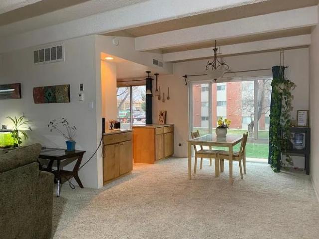 2 Br, 2 bath, Condo 1888 S Jackson St