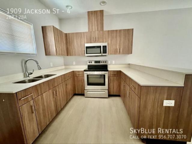 2 Br, 2 bath, Condo 1909 Jackson St