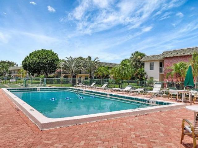2 Br, 2 bath, Condo 1900 S Kanner Hwy