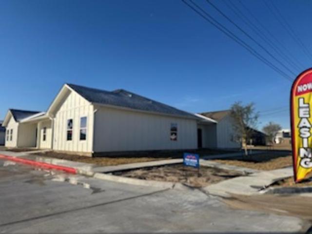 2 Br, 2 bath, Condo 1901 Sabine
