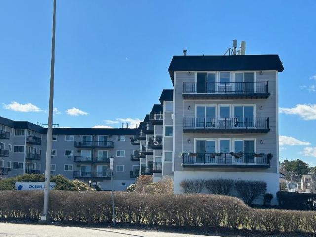 2 Br, 2 bath, Condo 190 Kings Hwy