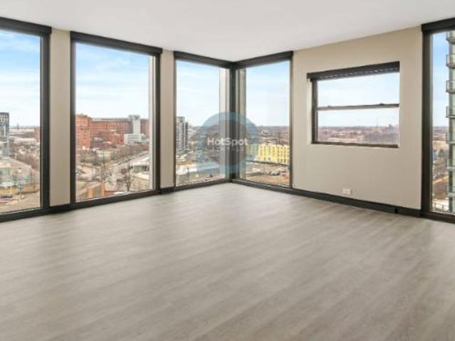 2 Br, 2 bath, Condo 1912 W Harrison