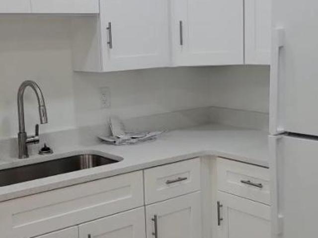 2 Br, 2 bath, Condo 1912 Washington Blvd NW