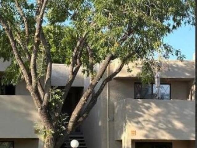 2 Br, 2 bath, Condo 1920 W Lindner Ave W