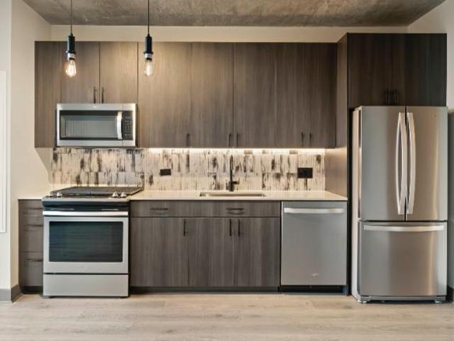2 Br, 2 bath, Condo 196 N Ada