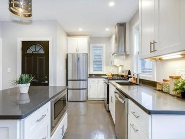 2 Br, 2 bath, Condo 19 Highland St