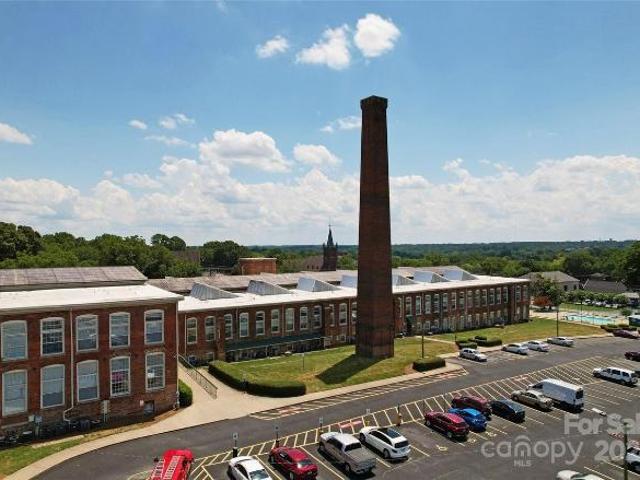 2 Br, 2 bath, Condo 1 Buffalo Ave