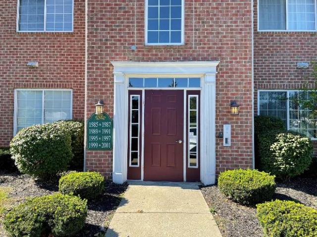 2 Br, 2 bath, Condo 2001 Berrancher Dr