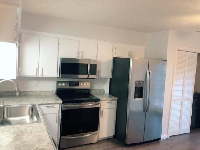 2 Br, 2 bath, Condo 2003 Monito Way