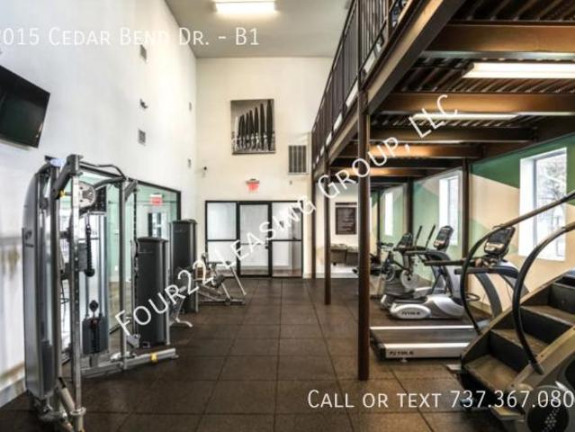 2 Br, 2 bath, Condo 2015 Cedar Bend Dr