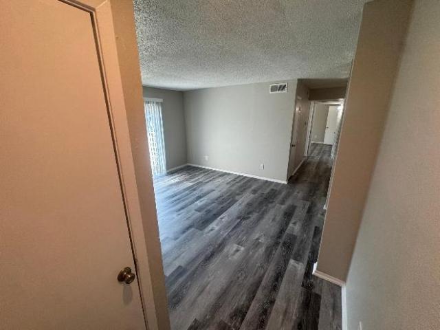 2 Br, 2 bath, Condo 2010 Estrada Pkwy