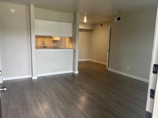 2 Br, 2 bath, Condo 2010 Estrada Pkwy